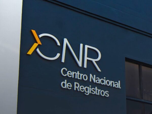 Reportan crecimiento del 11 % en trámites con el CNR - El Urbano News